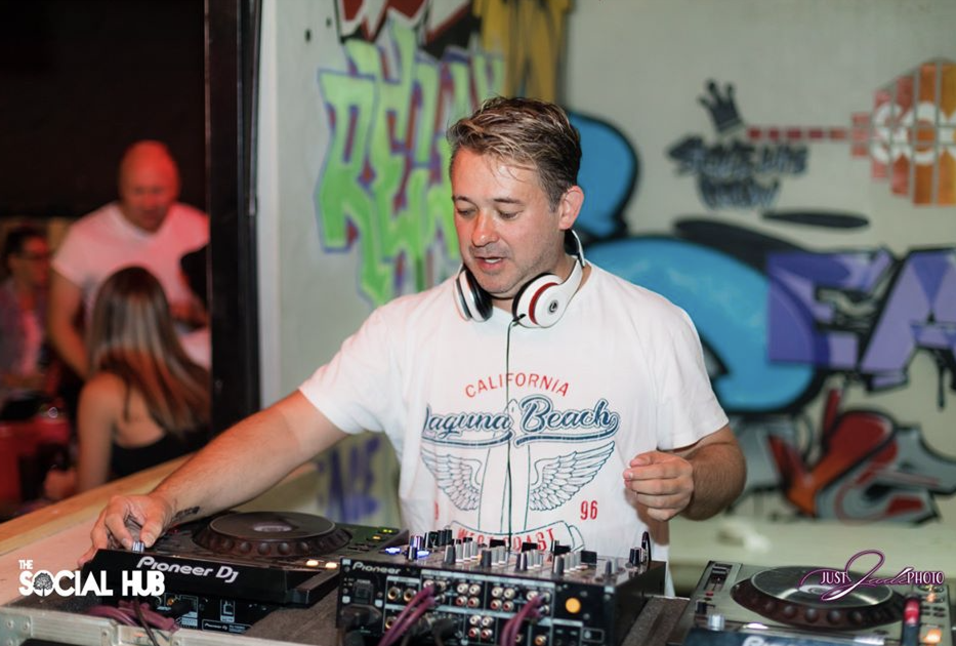 DJ Booking Online - Professional DJ Services in Johannesburg